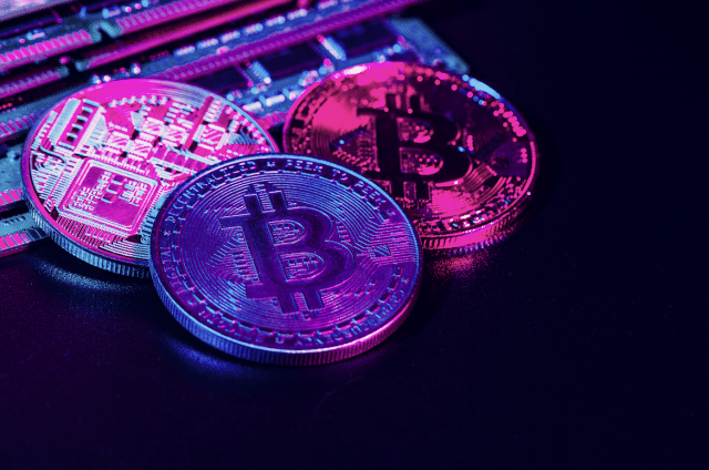 Mining ETF: Top 3 to Overview - Investcrown